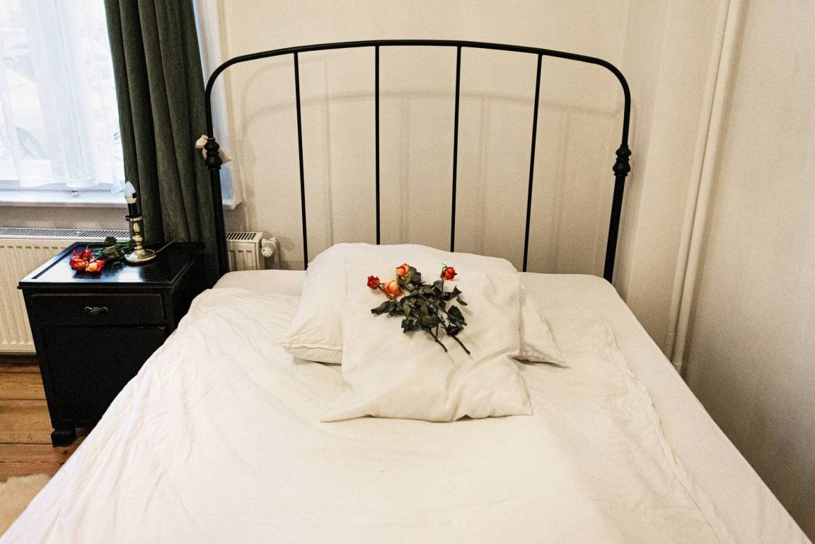 100 M² Apartment ∙ 2 Bedrooms ∙ 4 Guests - Berlin