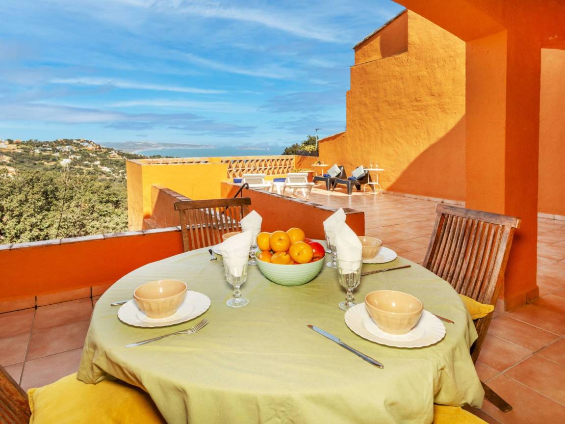 105 M² House ∙ 3 Bedrooms ∙ 6 Guests - Pals