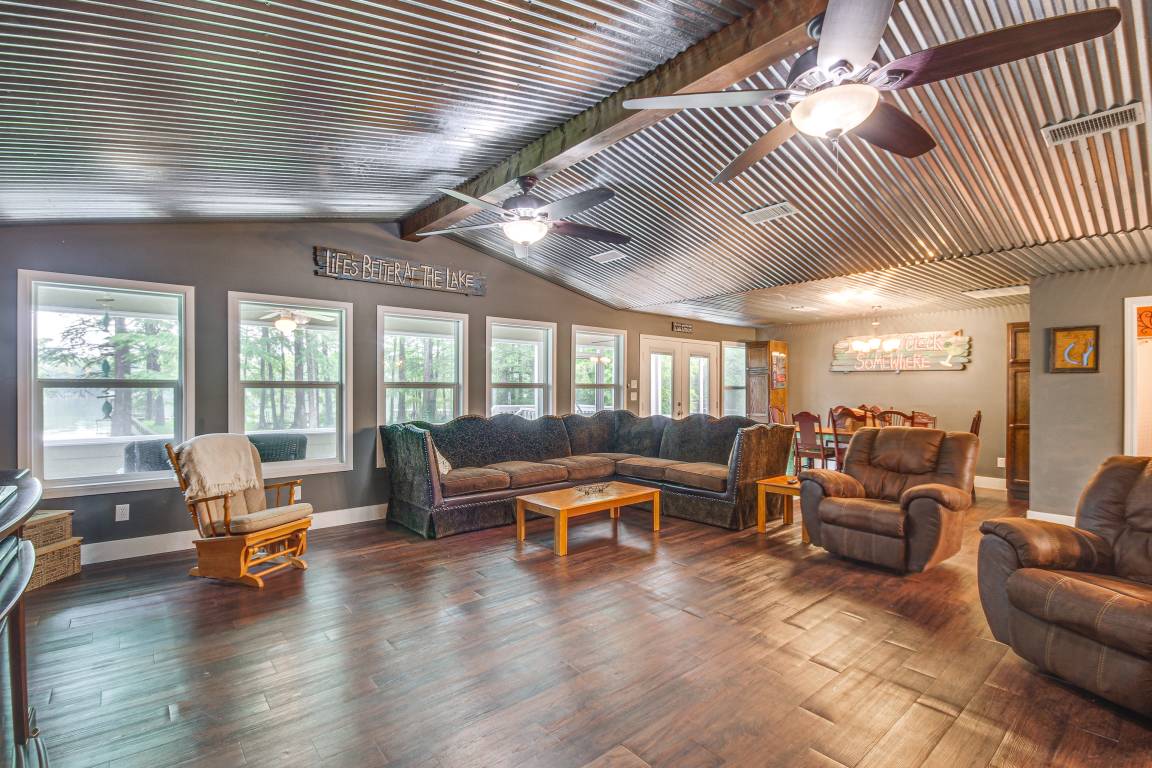 167 M² House ∙ 3 Bedrooms ∙ 11 Guests - Louisiana