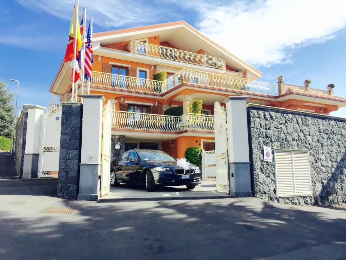75 M² Appartamento Vacanza ∙ 2 Camere Da Letto ∙ 7 Ospiti - Trecastagni