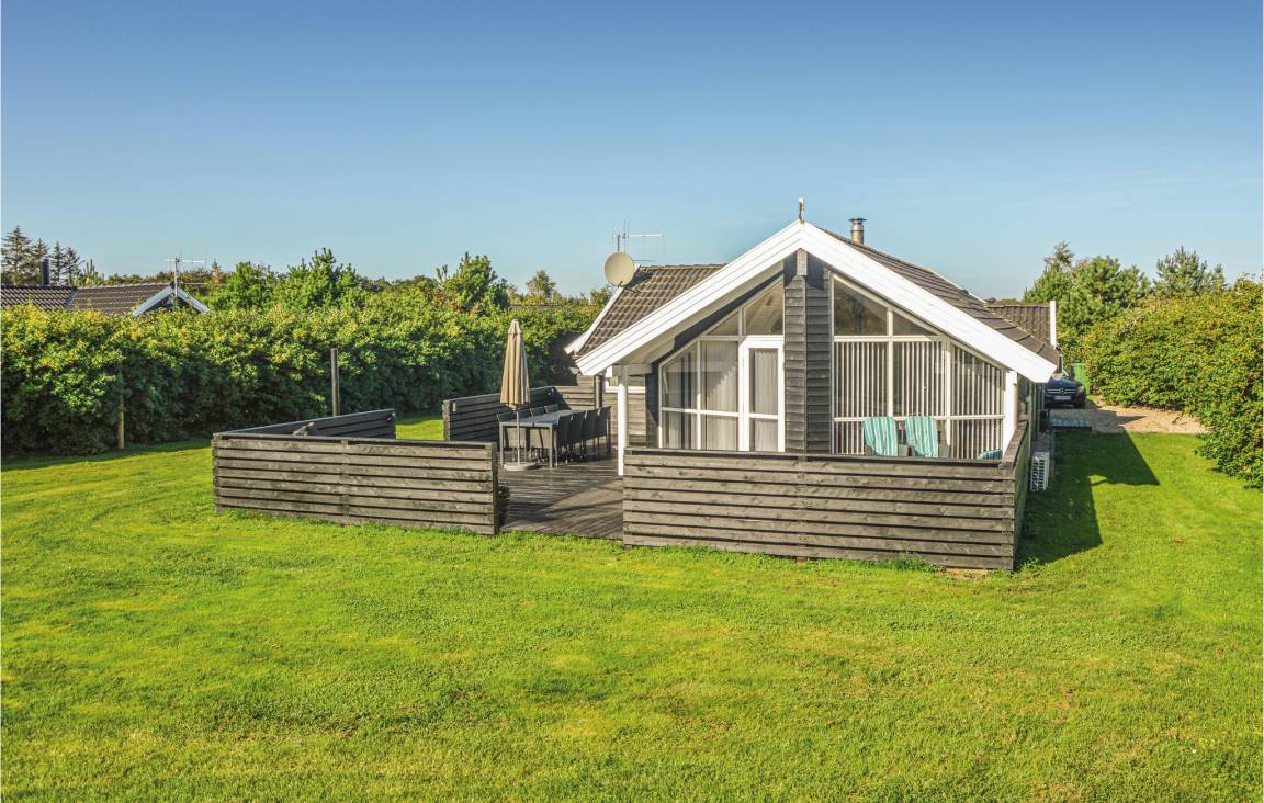 106 M² Ferienhaus ∙ 4 Schlafzimmer ∙ 8 Gäste - Henne Kirkeby