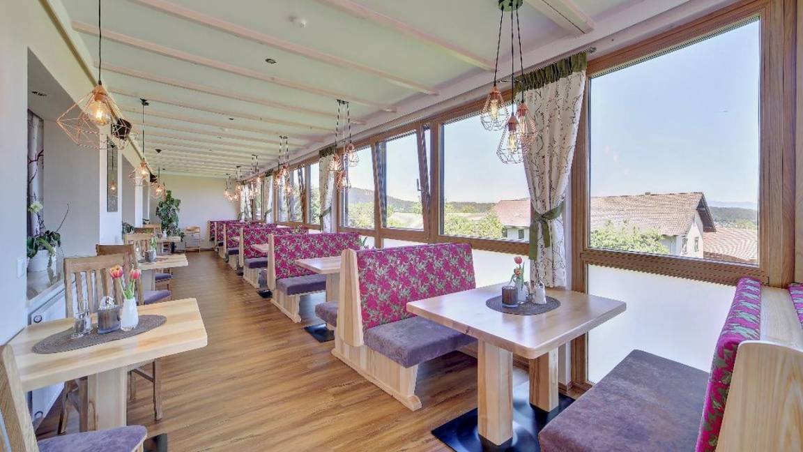 Hotel ∙ 1 Bedroom ∙ 2 Guests - Deggendorf