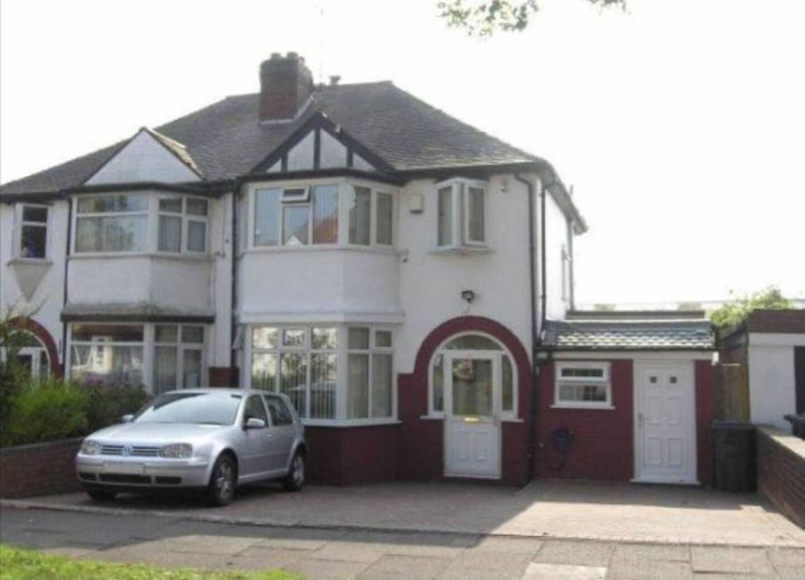 105 M² House ∙ 5 Bedrooms ∙ 9 Guests - Birmingham