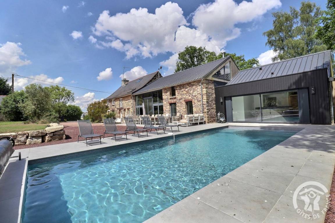 330 M² Gîte ∙ 9 Chambres ∙ 19 Personnes - Paimpont
