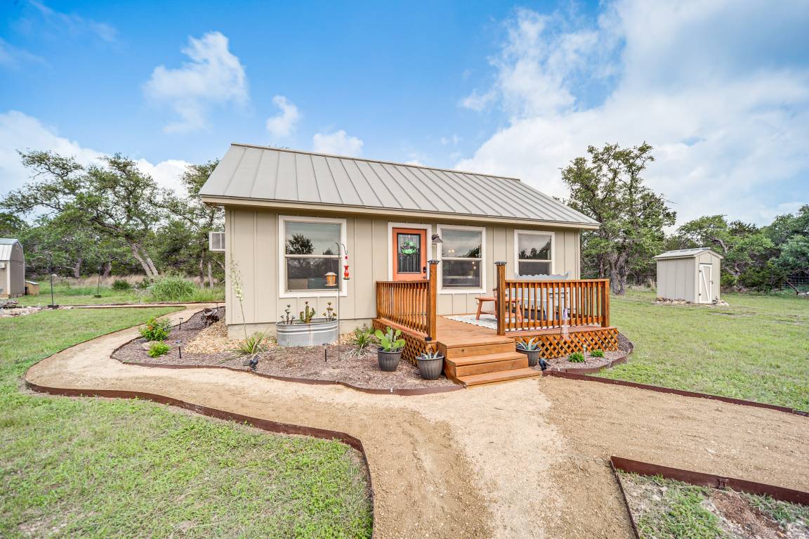 62 M² House ∙ 2 Bedrooms ∙ 6 Guests - Wimberley, TX
