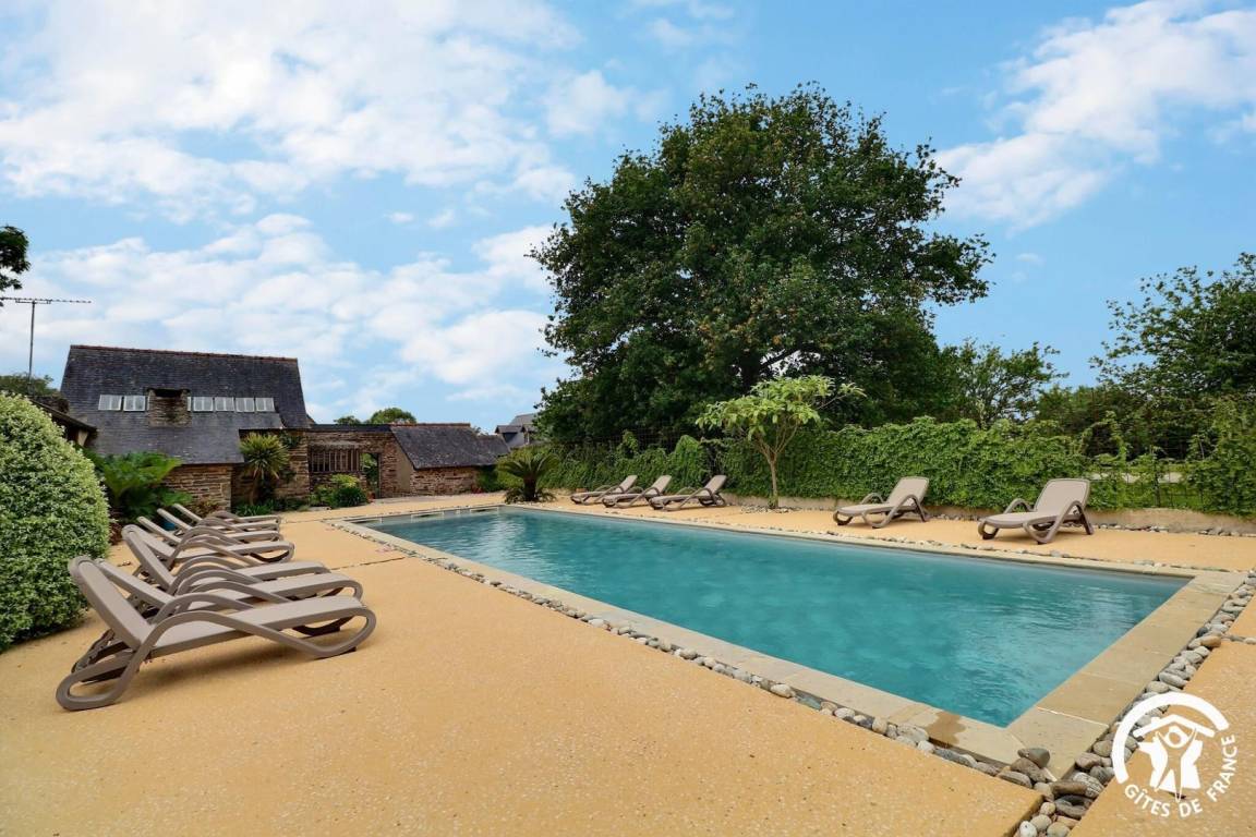 200 M² Gîte ∙ 3 Chambres ∙ 9 Personnes - Lohéac