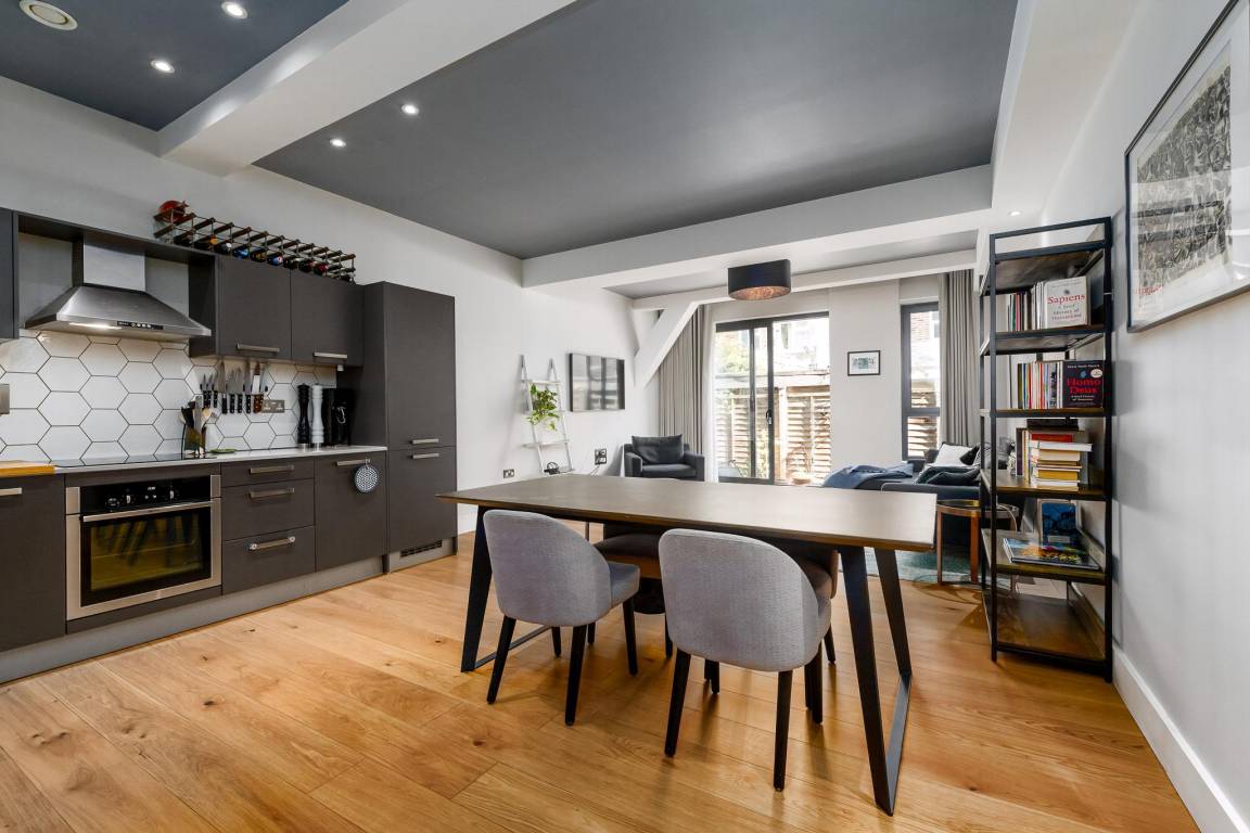 87 M² Apartment ∙ 2 Bedrooms ∙ 5 Guests - Barnet