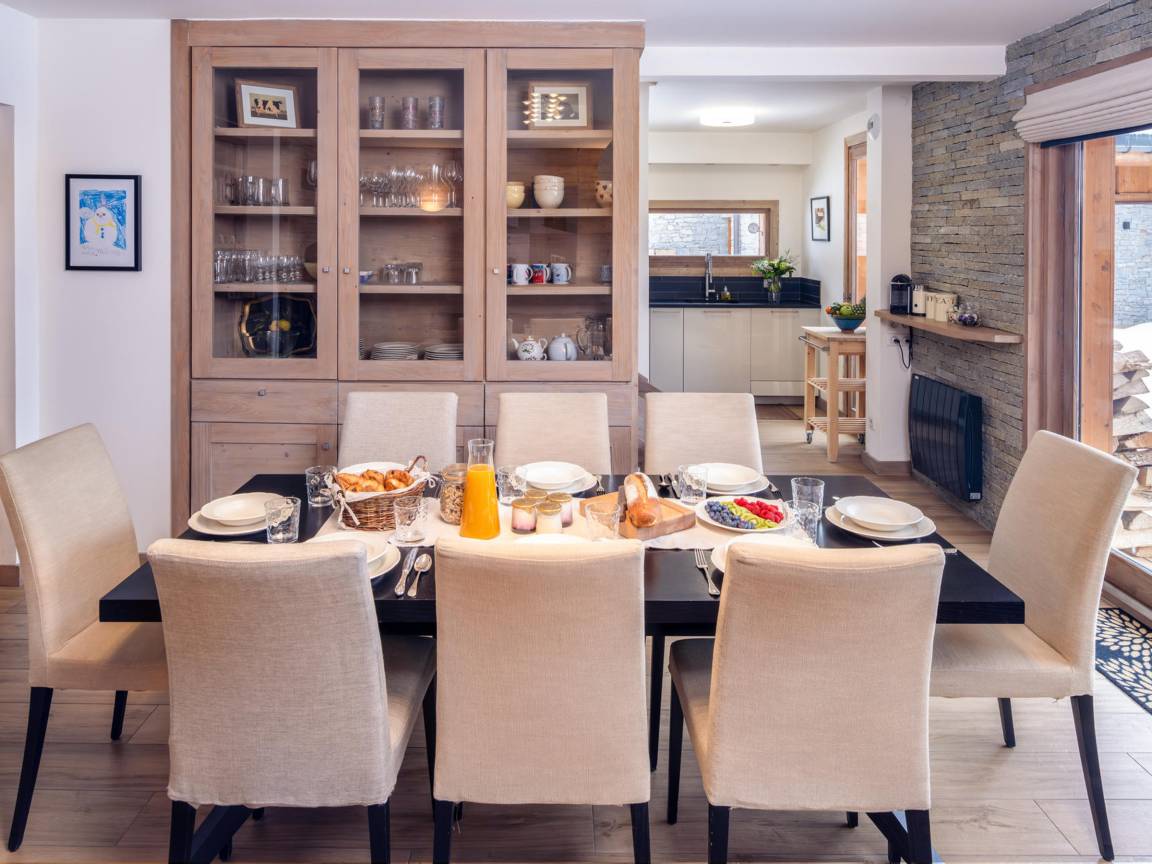 160 M² Chalet ∙ 4 Bedrooms ∙ 10 Guests - La Tania
