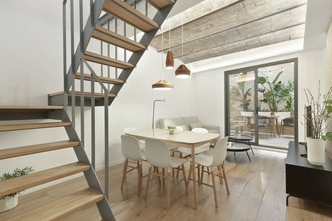 54 M² Apartamento ∙ 2 Habitaciones ∙ 6 Huéspedes - Barcelona