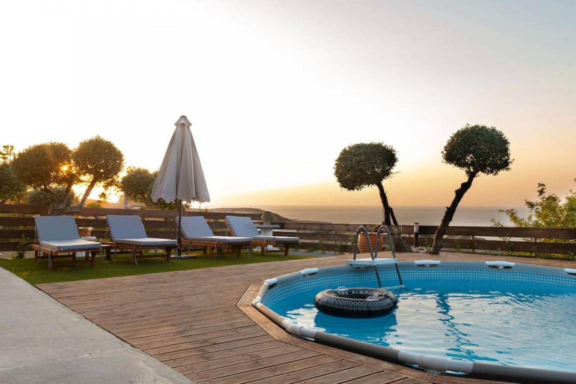 105 M² Villa ∙ 2 Bedrooms ∙ 5 Guests - Heraklion Airport (HER)