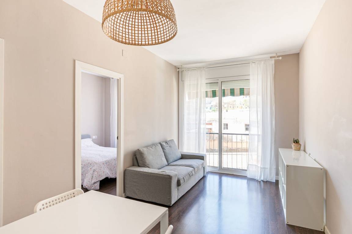 54 M² Apartamento ∙ 2 Habitaciones ∙ 3 Huéspedes - Gavà