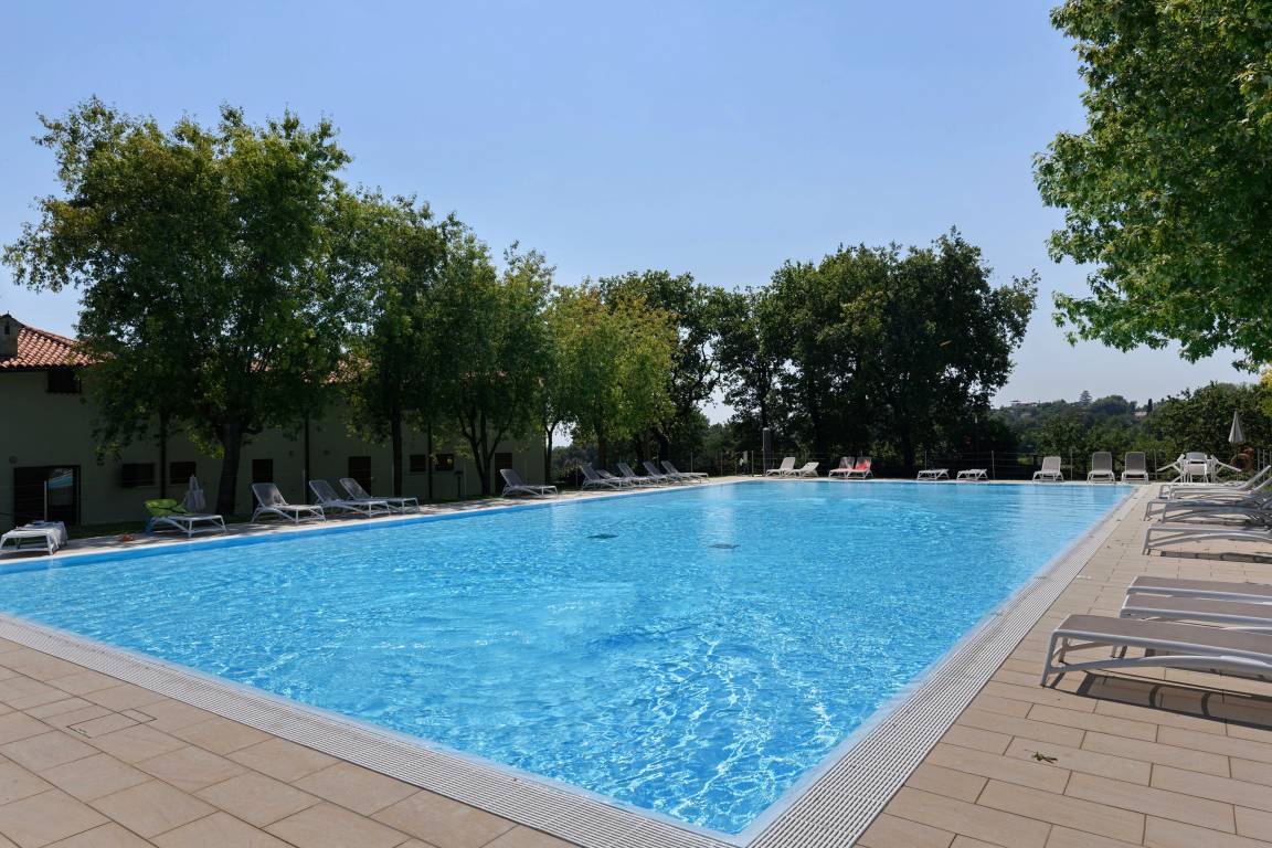 98 M² Huis ∙ 2 Slaapkamers ∙ 5 Gasten - Padenghe sul Garda