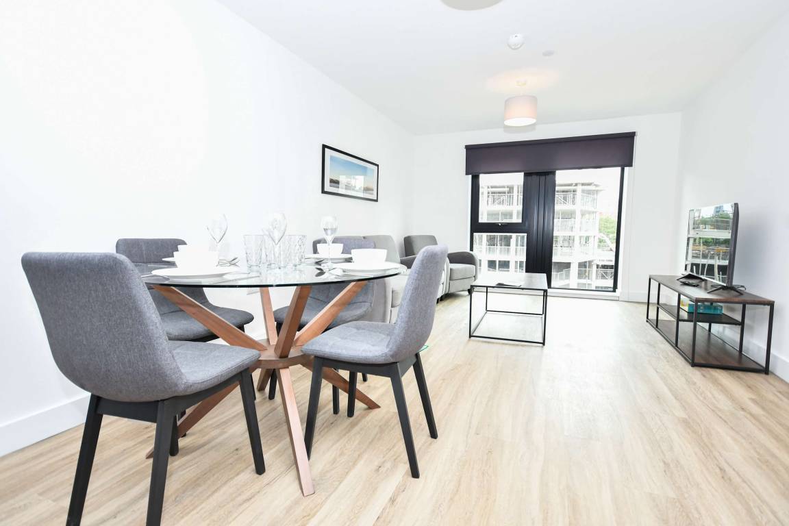 Apartment ∙ 2 Bedrooms ∙ 4 Guests - Liverpool
