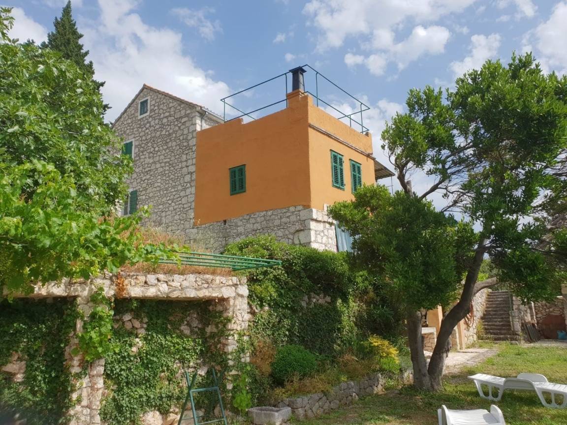 140 M² Maison De Vacances ∙ 3 Chambres ∙ 6 Personnes - Tučepi