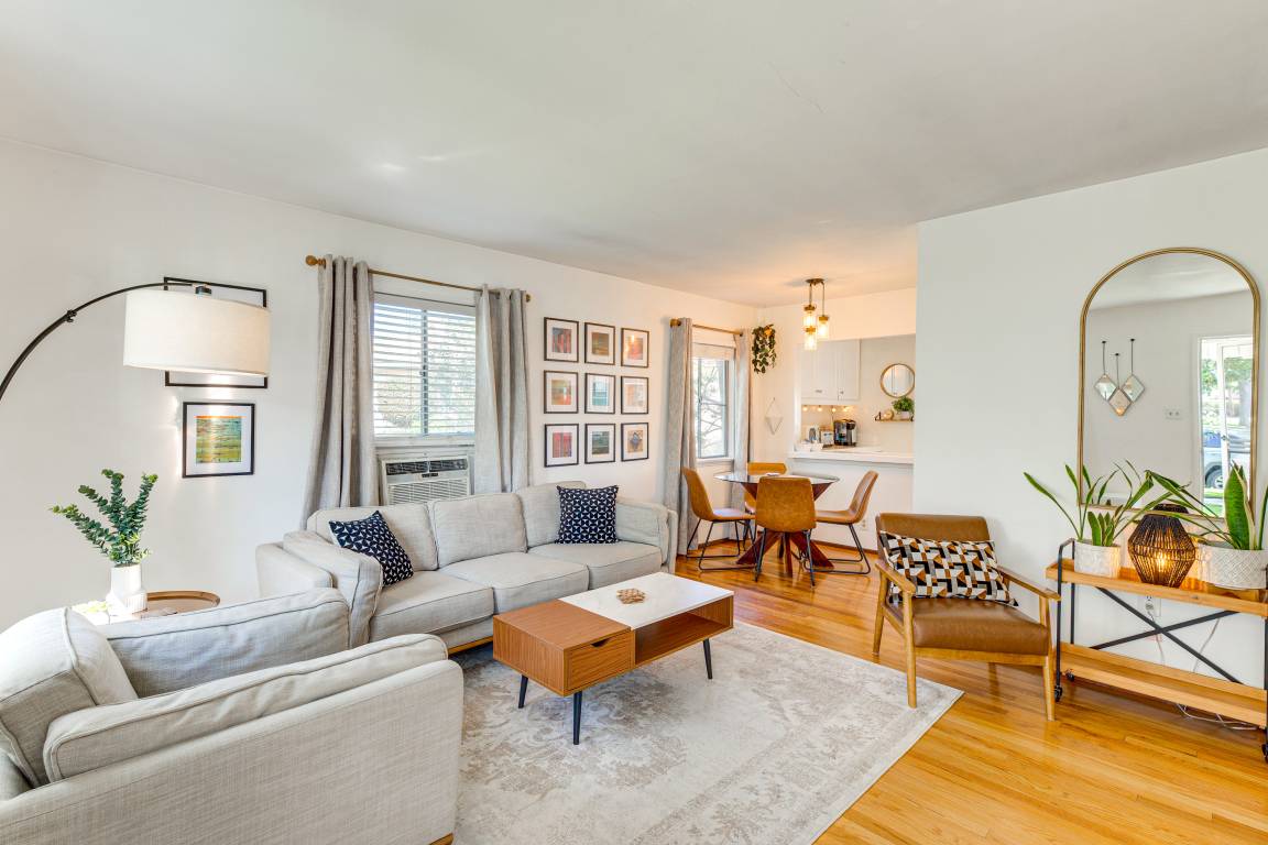 74 M² House ∙ 2 Bedrooms ∙ 4 Guests - Valley Village - Los Angeles