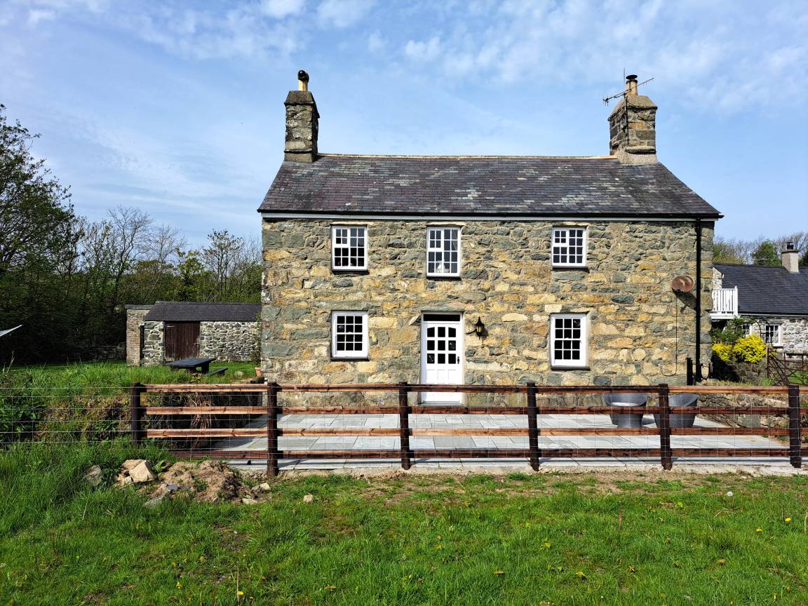 Cottage ∙ 3 Bedrooms ∙ 6 Guests - Abersoch