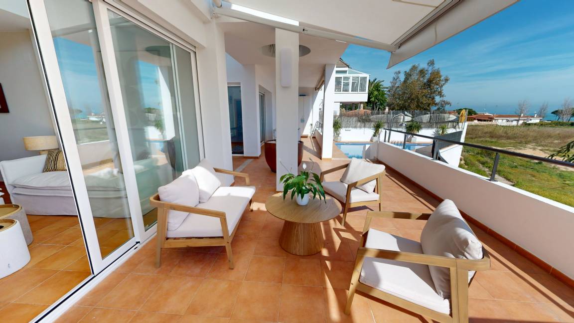 135 M² Villa ∙ 5 Bedrooms ∙ 10 Guests - Deltebre