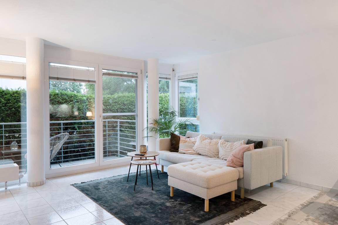 74 M² Huoneisto ∙ 2 Makuuhuonetta ∙ 4 Vierasta - Weingarten