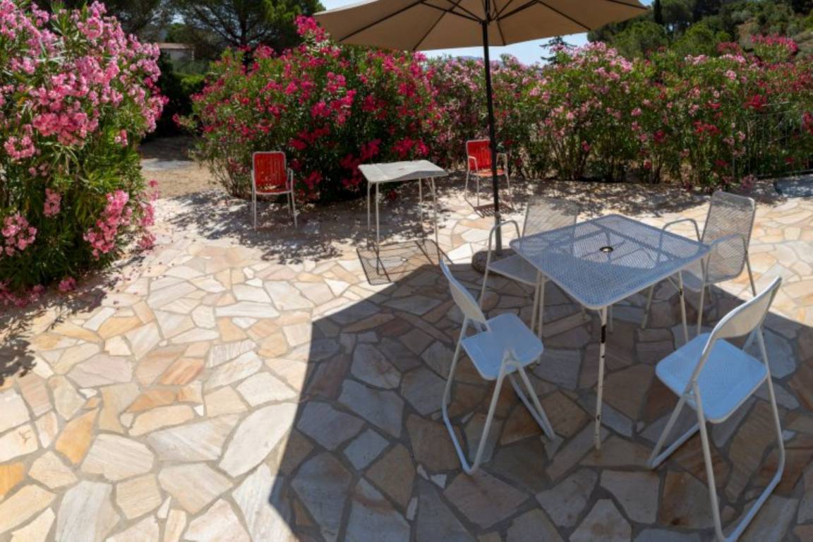 150 M² Villa ∙ 4 Camere Da Letto ∙ 8 Ospiti - Marina di Campo