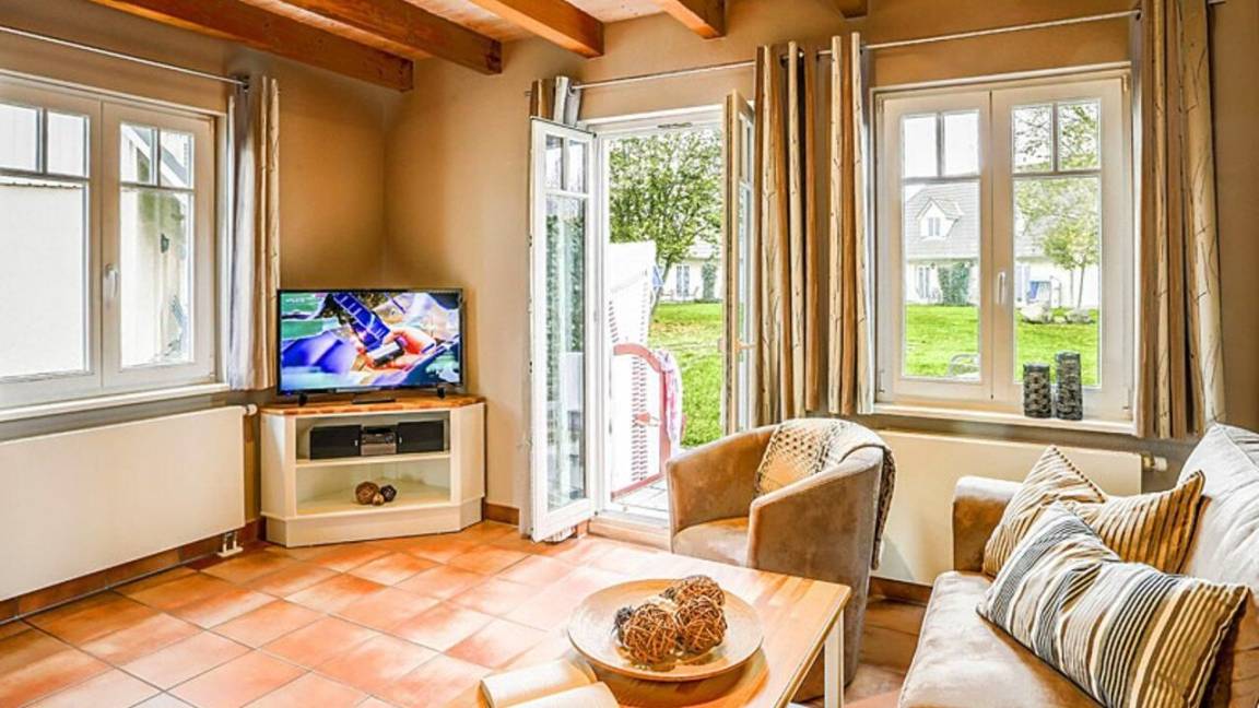 66 M² Ferienhaus ∙ 2 Schlafzimmer ∙ 6 Gäste - Nienhagen