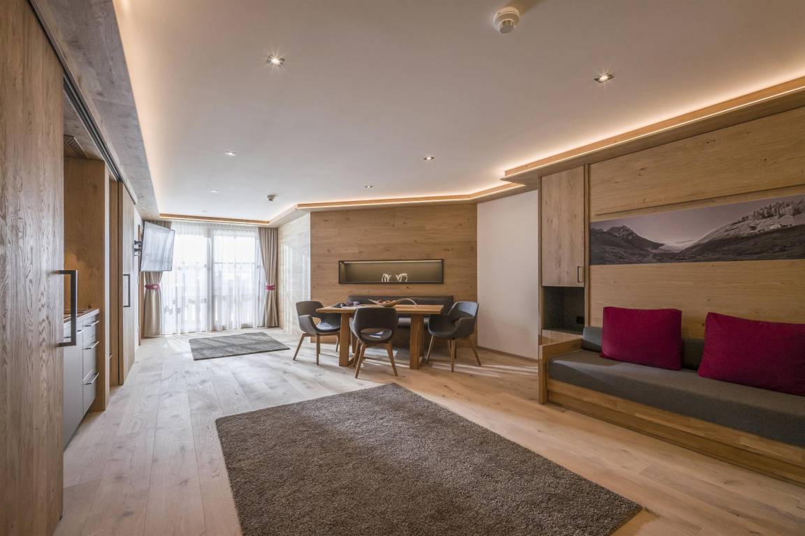 85 M² Hotel ∙ 2 Bedrooms ∙ 4 Guests - Walchsee