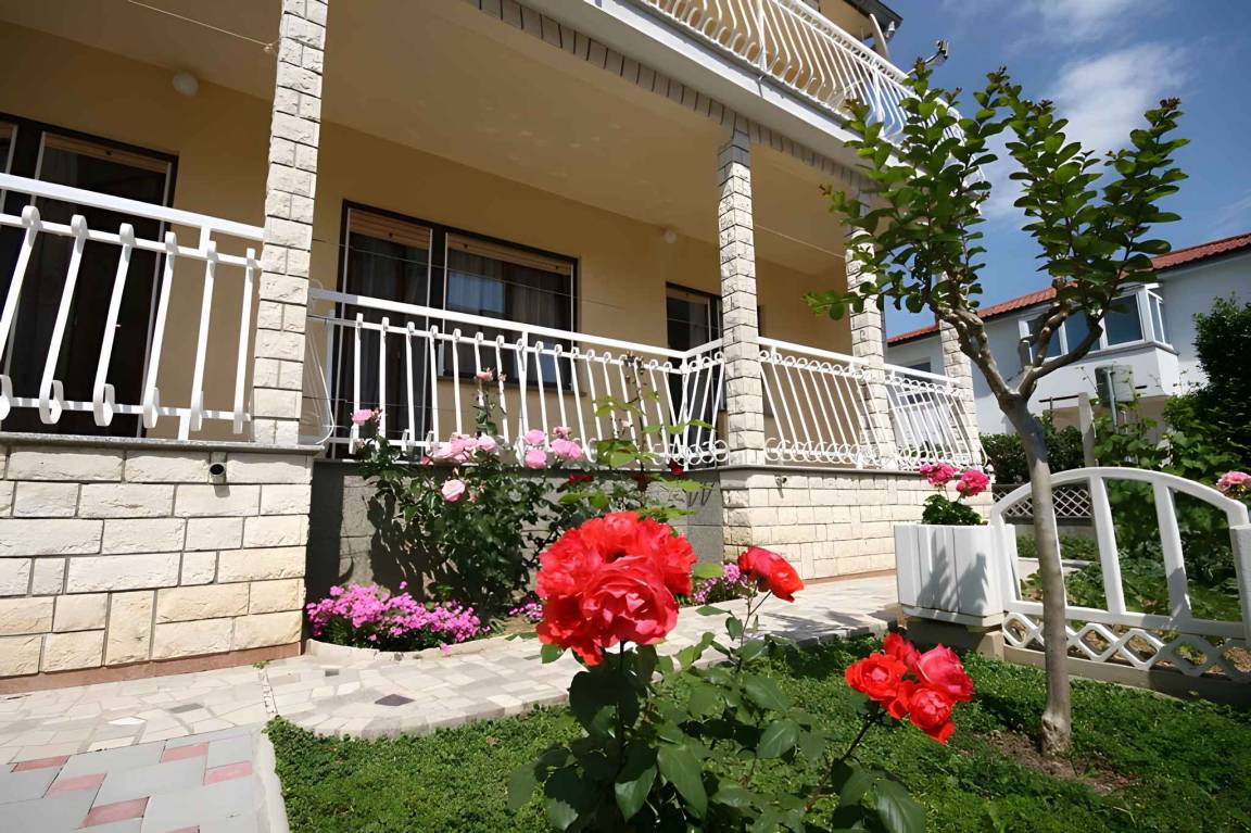 91 M² Ferienwohnung ∙ 2 Schlafzimmer ∙ 6 Gäste - Baška