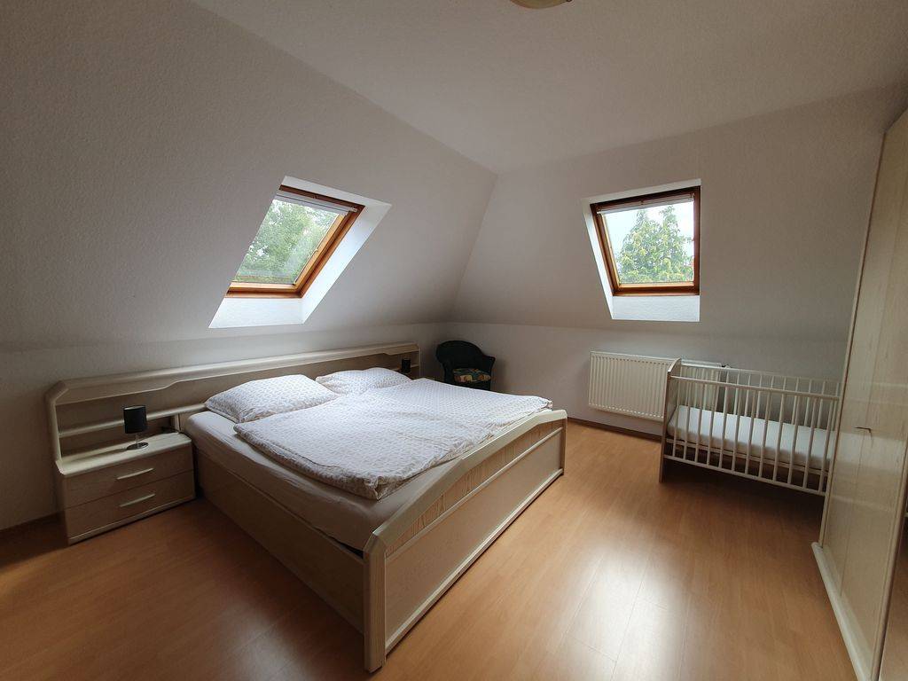 120 M² Ferienwohnung ∙ 2 Schlafzimmer ∙ 5 Gäste - Uplengen