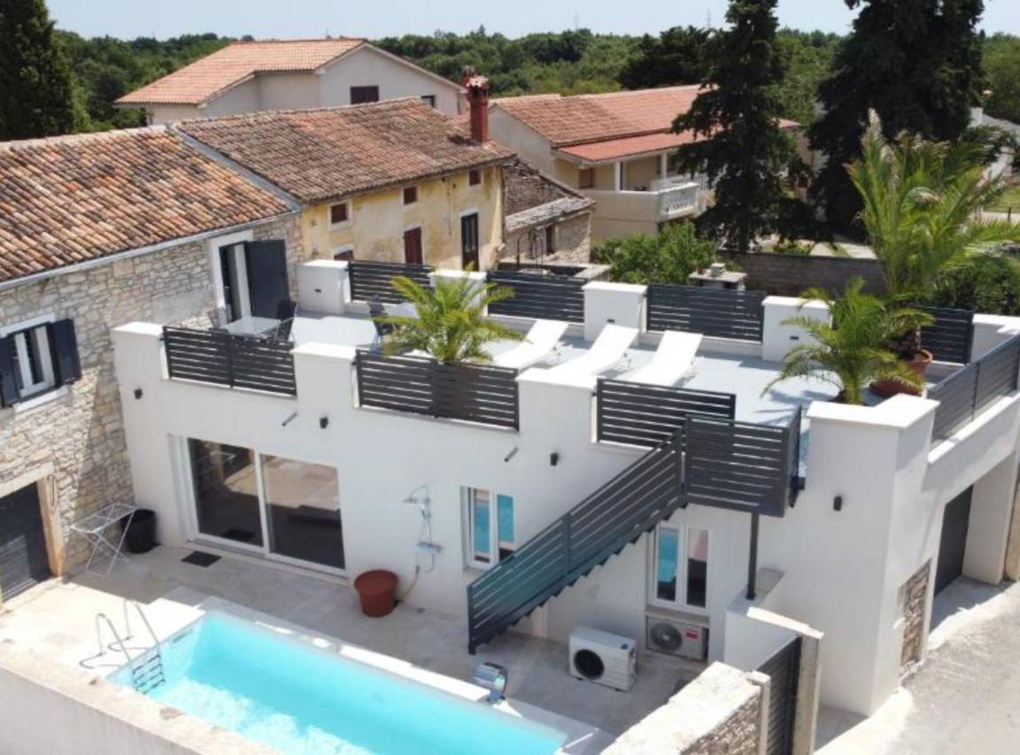200 M² Villa Vacanza ∙ 2 Camere Da Letto ∙ 4 Ospiti - Rovigno