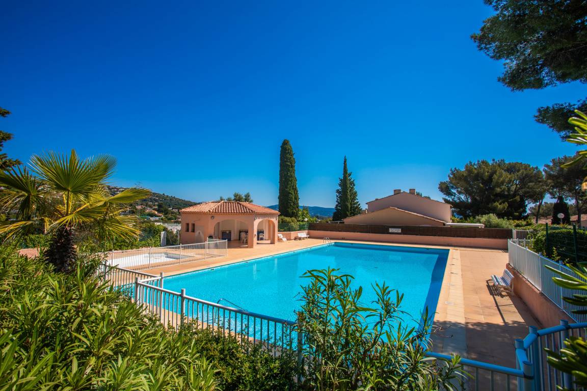85 M² Maison De Vacances ∙ 2 Chambres ∙ 4 Personnes - Cavalaire-sur-Mer