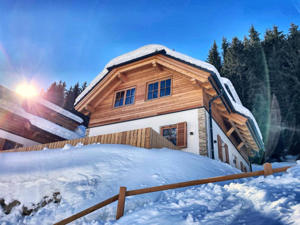 138 M² Chalet ∙ 4 Bedrooms ∙ 10 Guests - Donnersbachwald