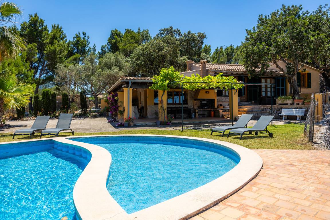 200 M² House ∙ 2 Bedrooms ∙ 4 Guests - Deià