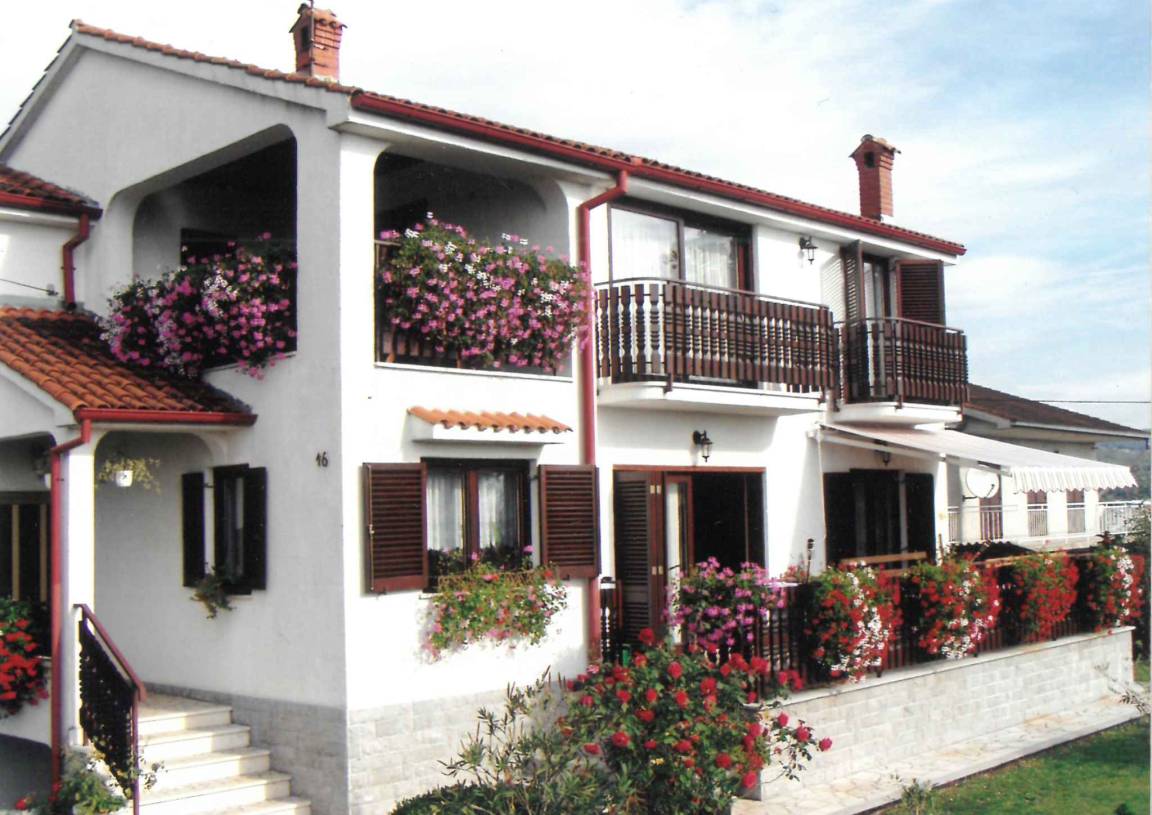 90 M² Apartment ∙ 2 Bedrooms ∙ 5 Guests - Opatija