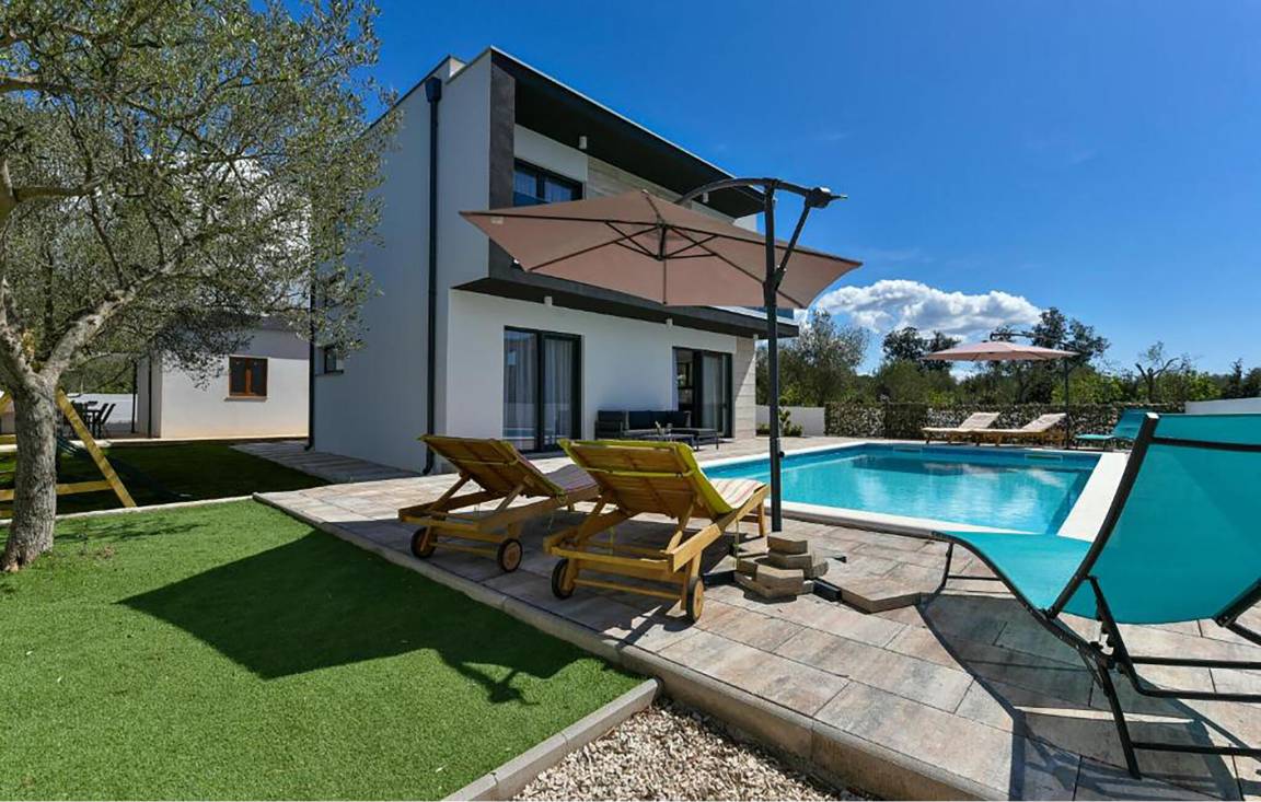 149 M² Casa Vacanza ∙ 3 Camere Da Letto ∙ 6 Ospiti - Zara