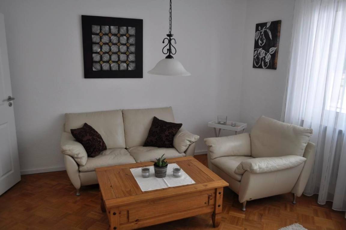 45 M² Ferienwohnung ∙ 1 Schlafzimmer ∙ 2 Gäste - Polch