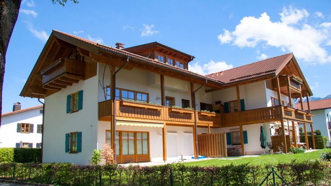 75 M² Apartment ∙ 2 Bedrooms ∙ 4 Guests - Schwangau