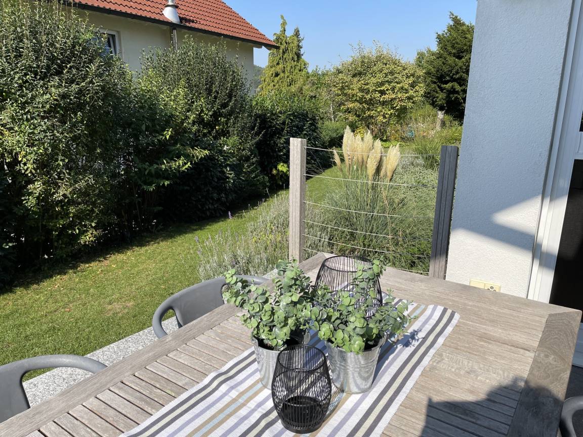 200 M² Ferienhaus ∙ 3 Schlafzimmer ∙ 6 Gäste - Konstanz
