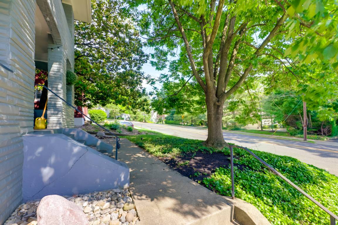 74 M² Ferienwohnung ∙ 2 Schlafzimmer ∙ 4 Gäste - Cincinnati, OH
