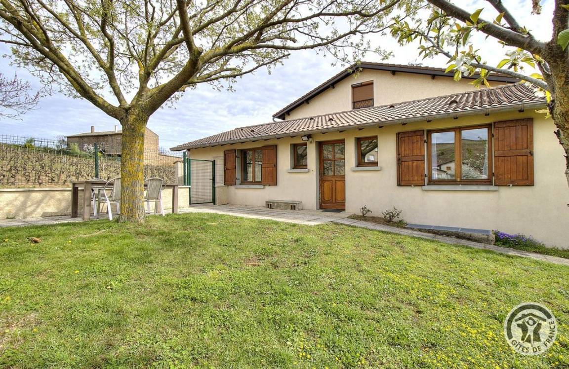 73 M² Gîte ∙ 3 Schlafzimmer ∙ 7 Gäste - Fleurie