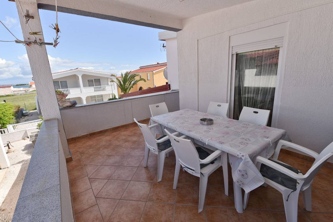 65 M² Ferienwohnung ∙ 2 Schlafzimmer ∙ 5 Gäste - Vir