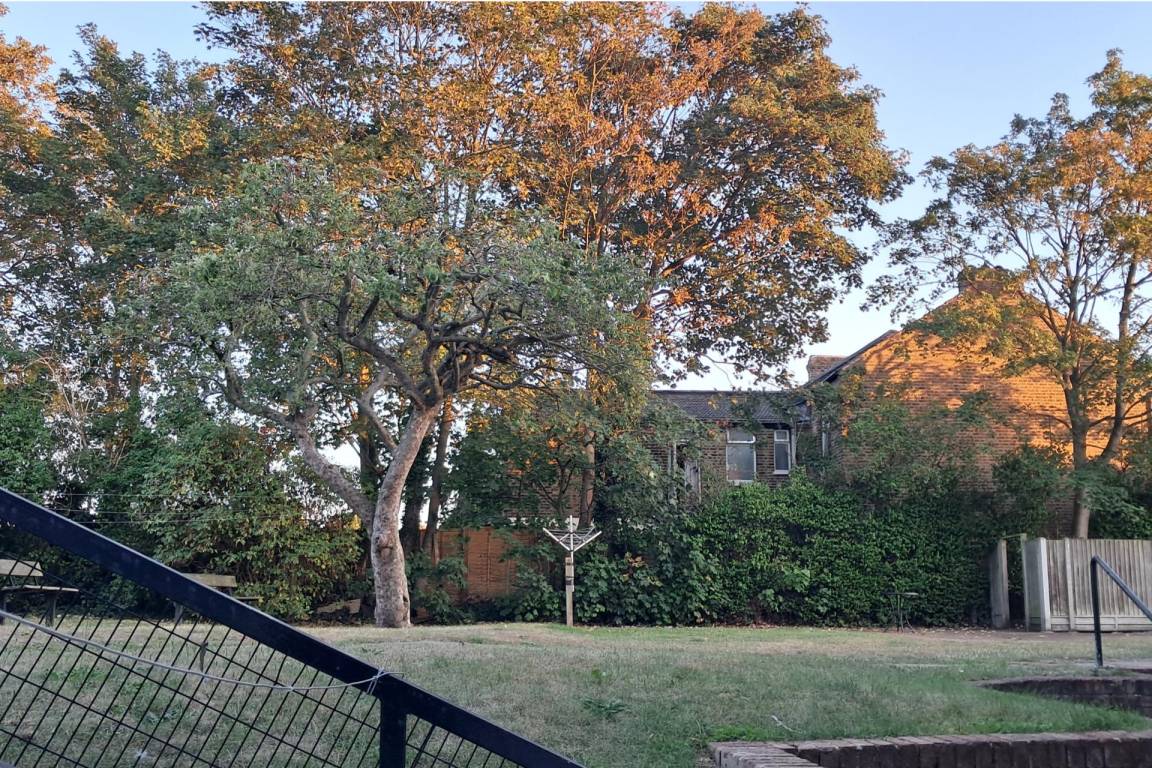 60 M² Apartamento ∙ 2 Quartos ∙ 3 Hóspedes - Chingford