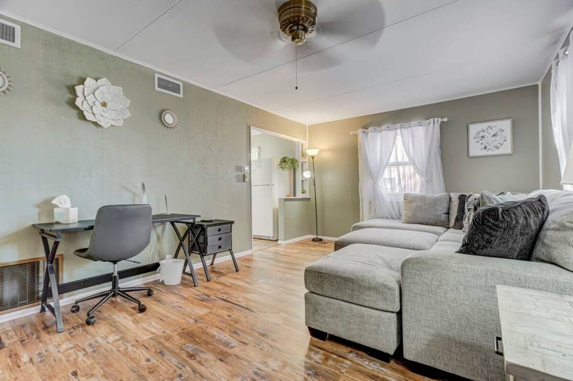 Casa ∙ 3 Quartos ∙ 6 Hóspedes - Colorado Springs, CO