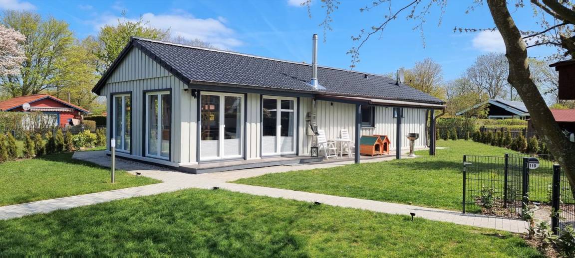 75 M² Ferienhaus ∙ 2 Schlafzimmer ∙ 4 Gäste - Ostsee