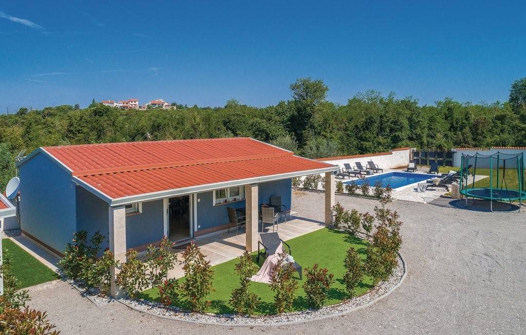 45 M² House ∙ 2 Bedrooms ∙ 5 Guests - Pula