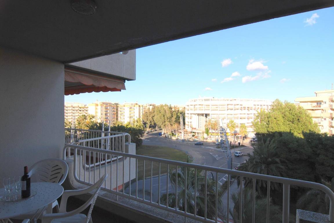 40 M² Apartamento ∙ 1 Habitación ∙ 4 Huéspedes - Tarragona, España