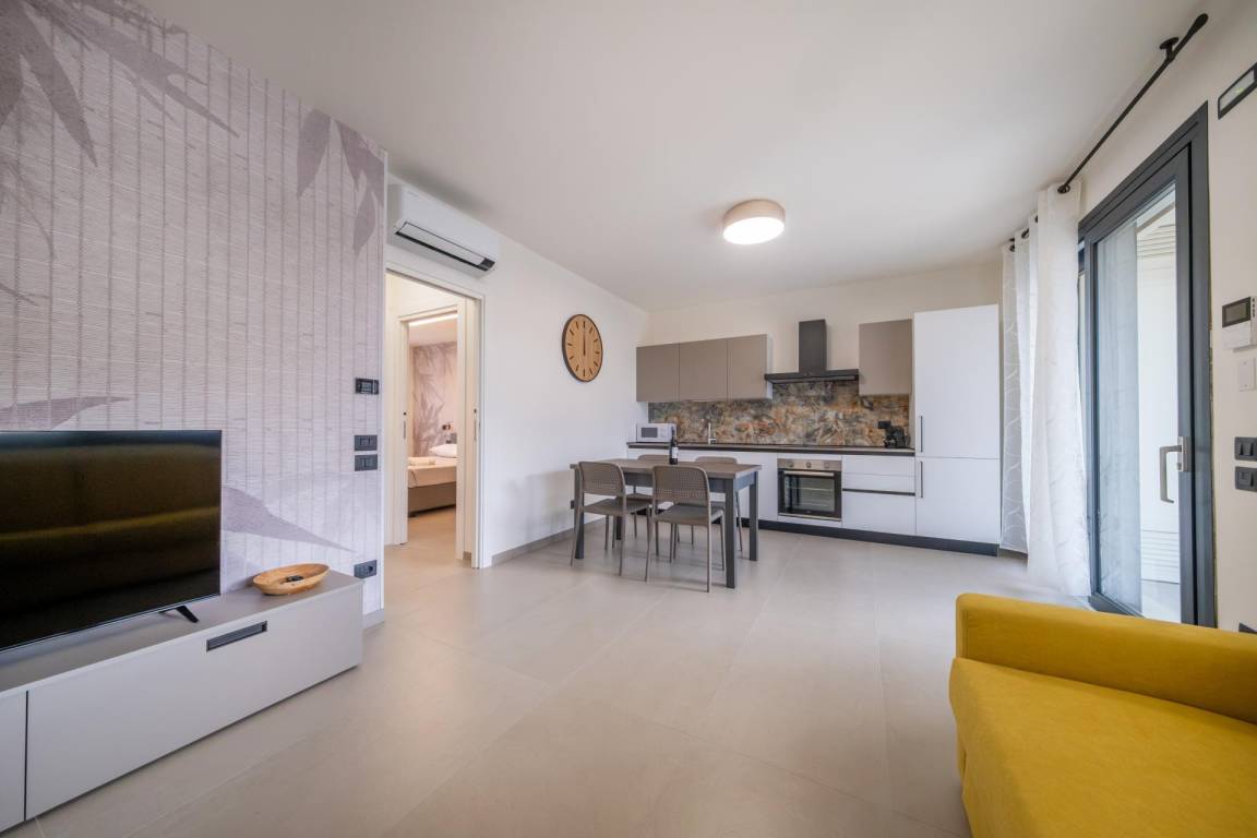 70 M² Appartement ∙ 2 Slaapkamers ∙ 5 Gasten - Garda