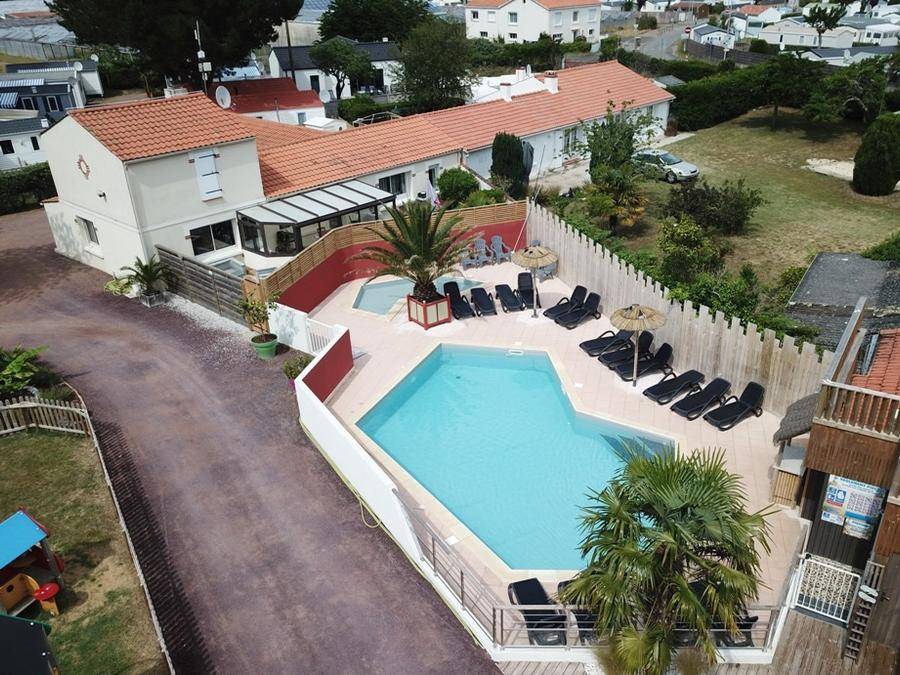 Mobil-home ∙ 2 Chambres ∙ 4 Personnes - Challans