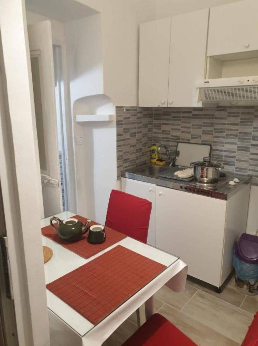25 M² Ferienwohnung ∙ 1 Schlafzimmer ∙ 2 Gäste - Split