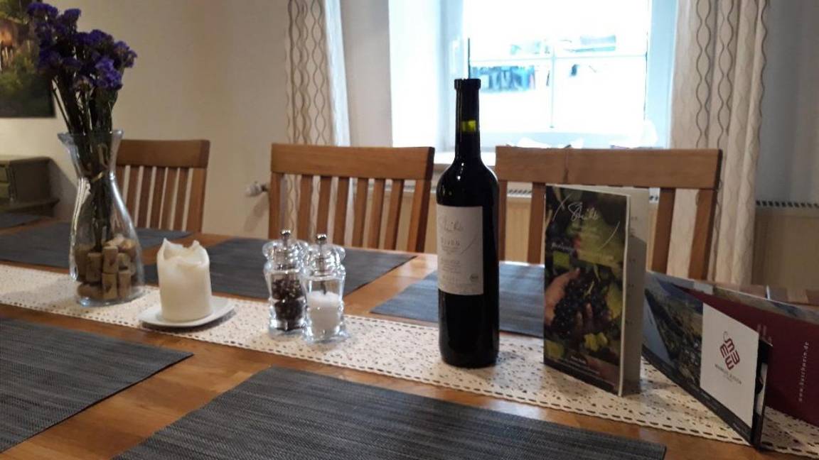 Ferienhaus ∙ 5 Schlafzimmer ∙ 10 Gäste - Zell (Mosel)