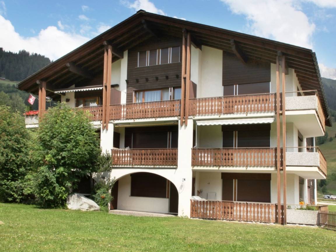 60 M² Apartment ∙ 1 Bedroom ∙ 4 Guests - Disentis