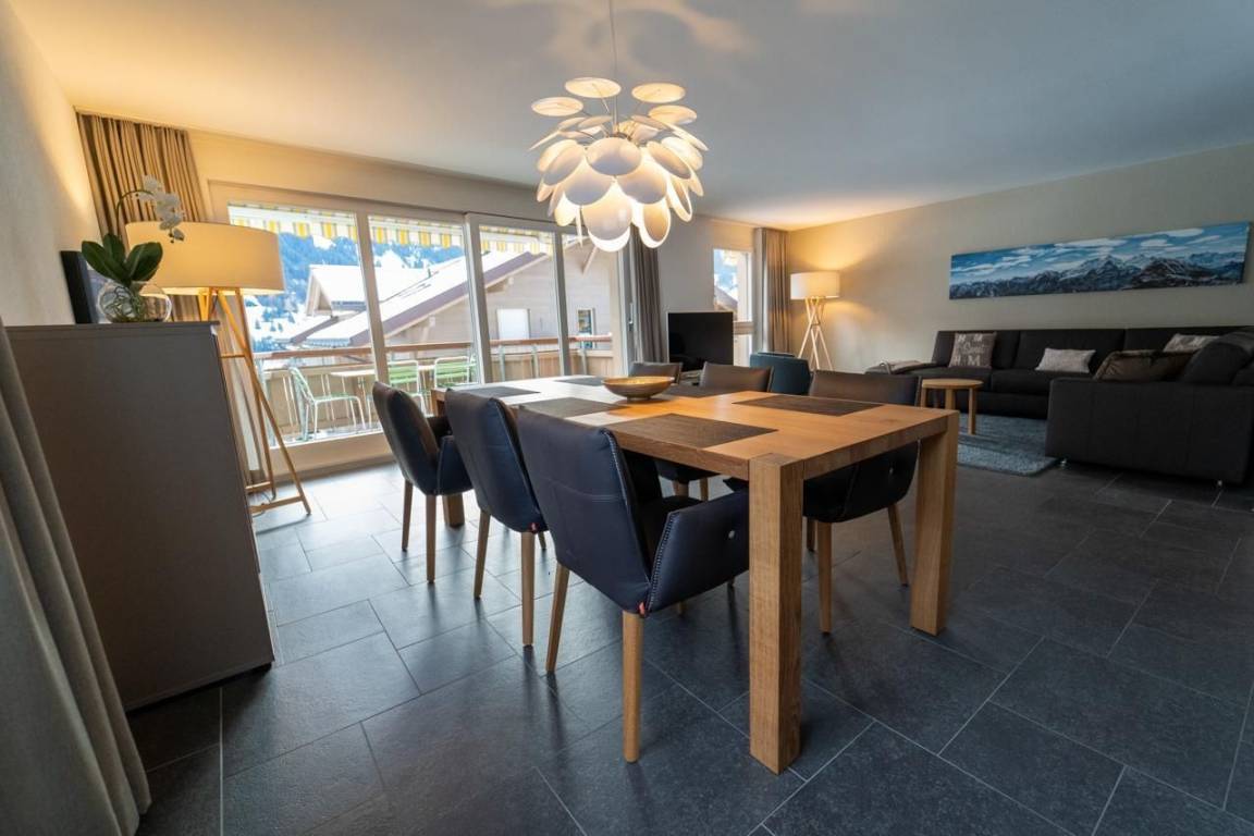 111 M² Apartment ∙ 3 Bedrooms ∙ 5 Guests - Grindelwald